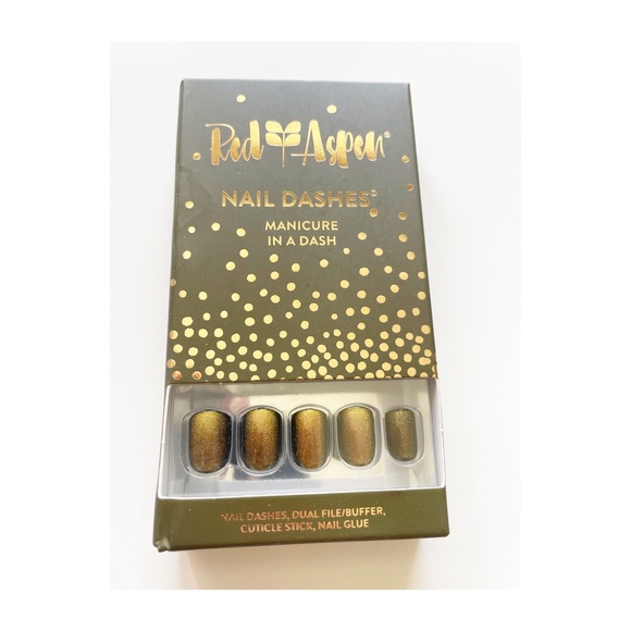 Red Aspen | Makeup | Rare Red Aspen Moonshot Kyra Short Nail Dash ...